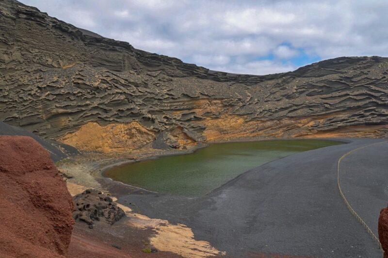Lanzarote: Volcanos of Timanfaya and Caves Tour with Lunch - Final thoughts: Who will appreciate this tour?