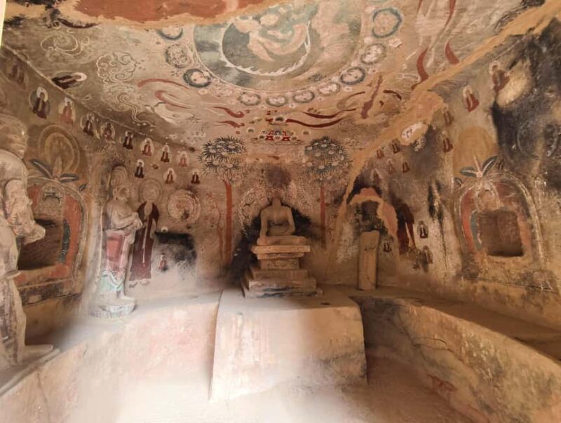 Lanzhou: Liujia Gorge & Binglingsi Grottoes Private Tour - An In-Depth Look at the Tour Experience