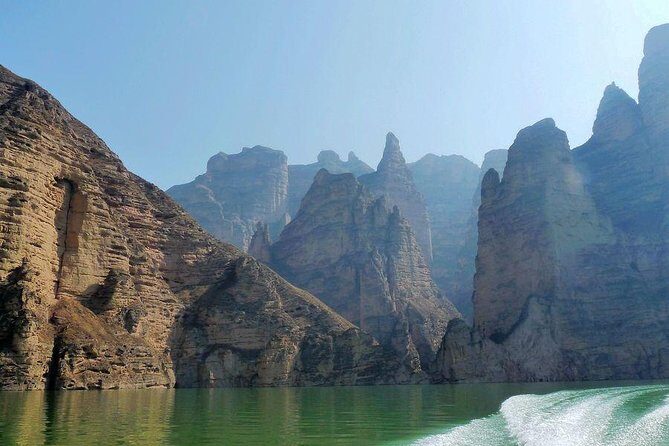 Lanzhou Private Day Tour: Binglingsi Grottoes and Liujiaxia Gorge - A Deep Dive into the Experience