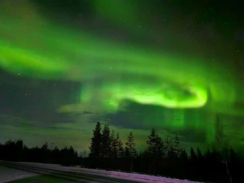 Lapland: Exclusive Private 7h Snowmobile Tour with Guide - Key Points