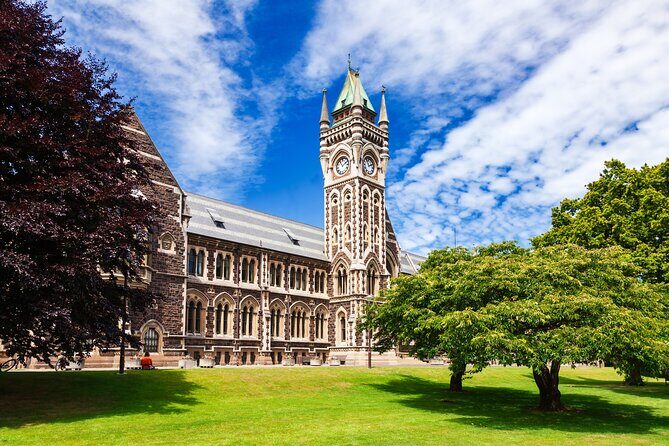 Larnach Castle & Dunedin City Highlights Tour - FAQ