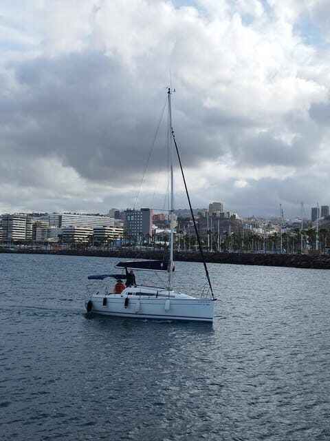 Las Palmas: Learn to sail with our sailboat. - An In-Depth Look at the Sailing Experience