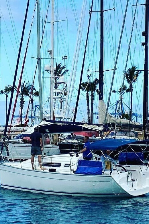 Las Palmas: Learn to sail with our sailboat. - FAQs