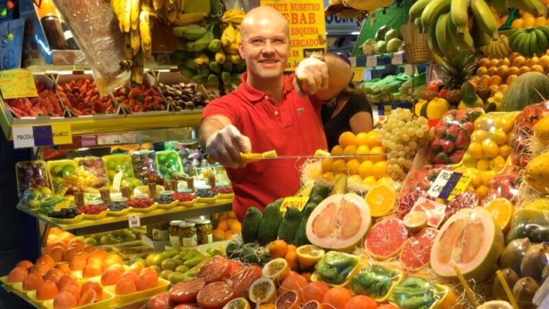 Las Palmas: Private Old City Guided Walking Tour with Tapas - Who Should Book This Tour?