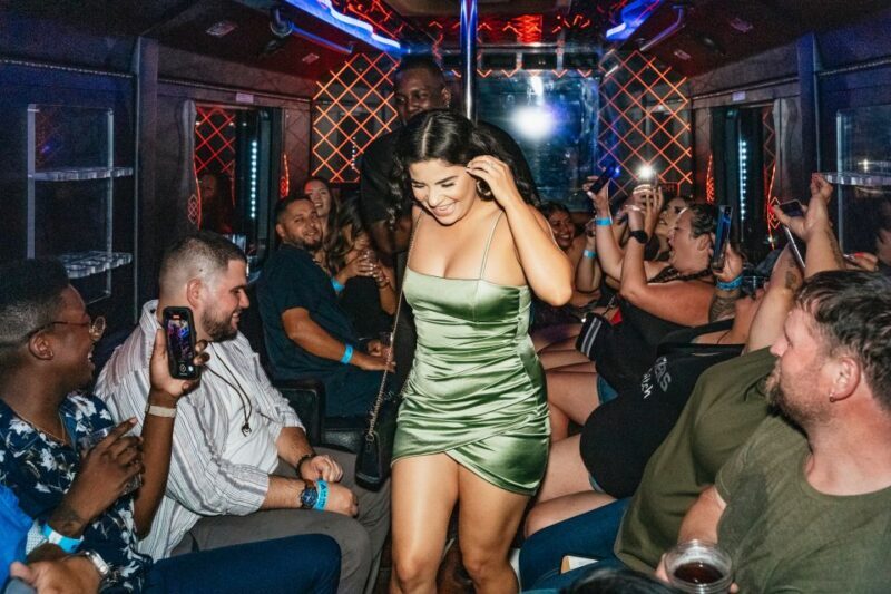 Las Vegas: Club Crawl and Party Bus with Free Drinks - The Experience in Detail