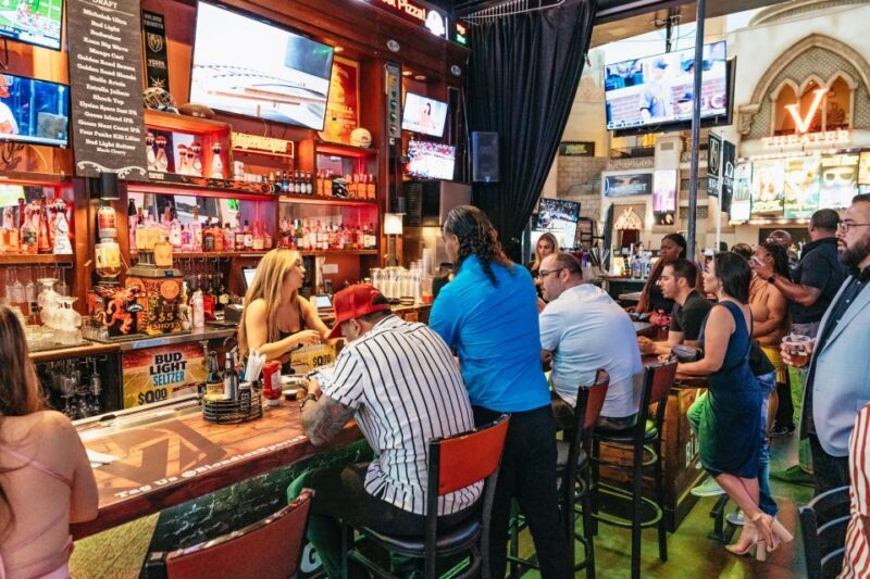 Las Vegas: Club Crawl and Party Bus with Free Drinks - FAQ