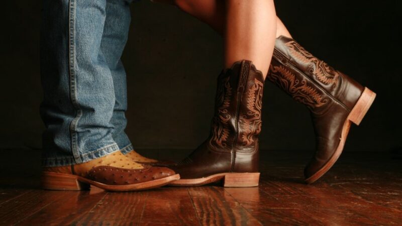 Las Vegas: Country Bar Crawl by Party Bus w/ Mixed Drinks - What to Expect on the Country Bar Crawl