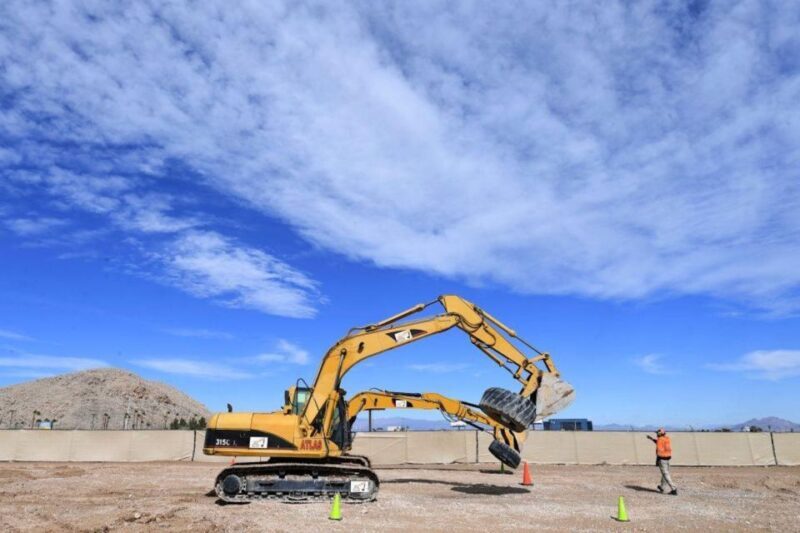 Las Vegas: Dig This - Heavy Equipment Playground - FAQ