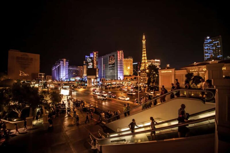 Las Vegas: Downtown Walking Tour with Local Guide - An In-Depth Look at the Downtown Vegas Walking Tour