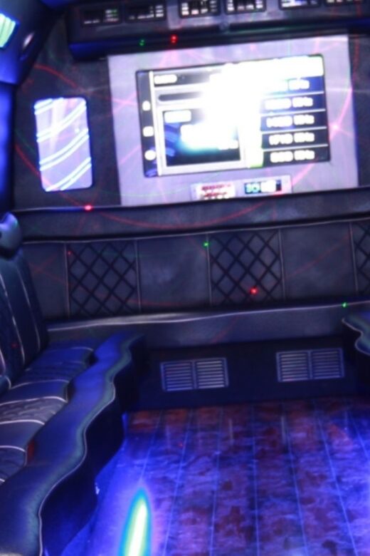 Las Vegas: EDM Pool Club Crawl with Party Bus - What Do Travelers Say?