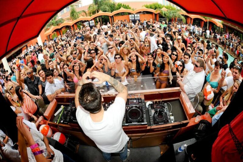 Las Vegas EDM Pool Crawl - Pricing & Value Analysis
