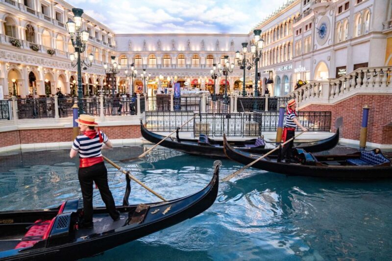 Las Vegas: Entry to Madame Tussauds with a Gondola Cruise - Authenticity Versus the Short Ride