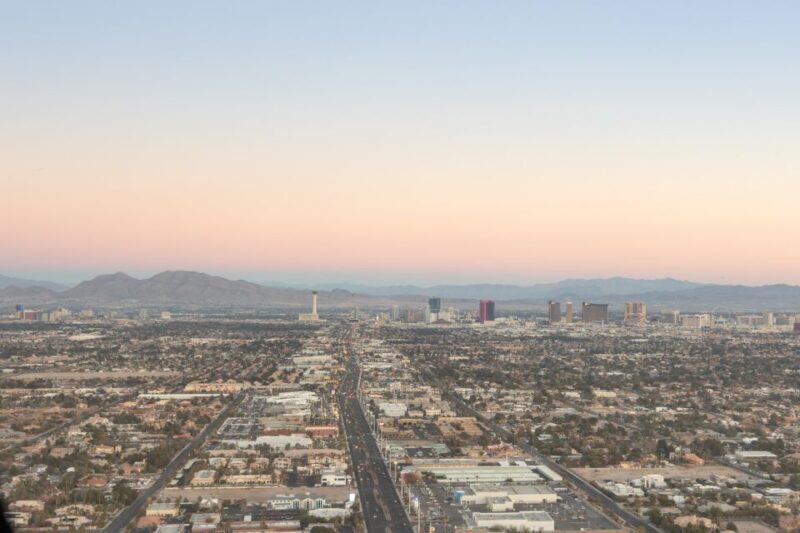 Las Vegas: Helicopter Night Flight over the Strip - Key Points