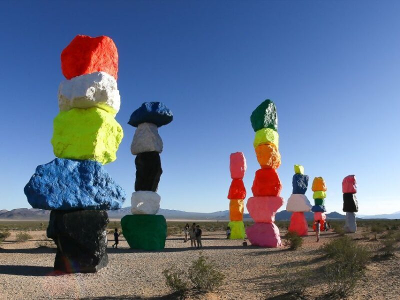 Las Vegas: Las Vegas Sign + 7 Magic Mountains + Photoshoot - Who Should Consider This Tour?