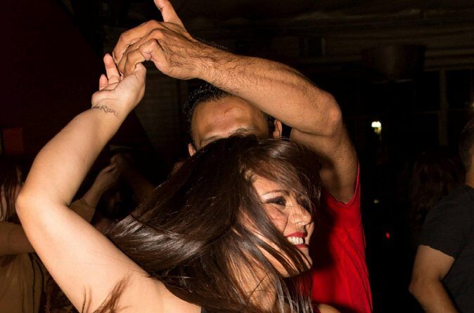 Las Vegas Latin Nightclub Crawl with Party Bus and Drinks - Who Should Consider This Tour?