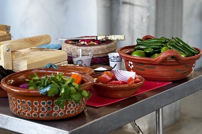 Las Vegas Mexican Salsa & Cooking Experience with Celebrity Chef - FAQ
