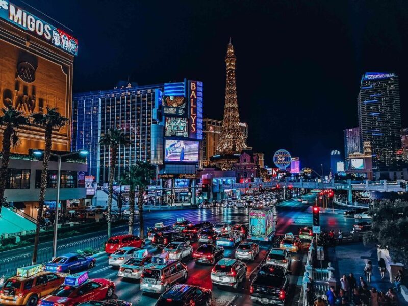 Las Vegas: Mojave Desert, 7 Magic Mountains, Vegas Sign Tour - The Sum Up