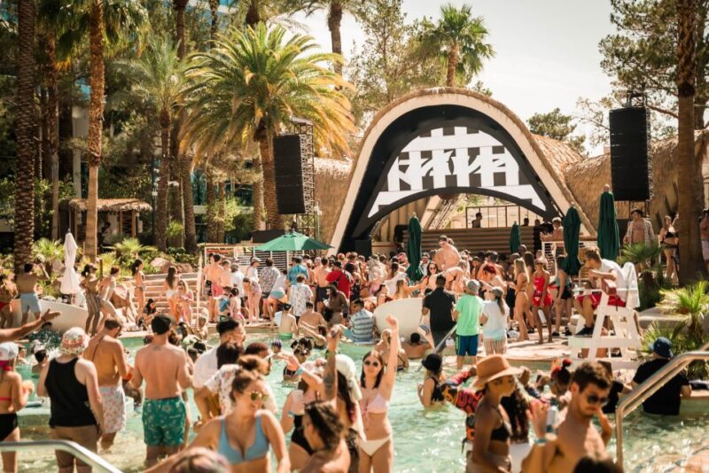Las Vegas: Party Bus Day Club Tour with Drinks & Club Entry - Cost and Value: Is It Worth It?