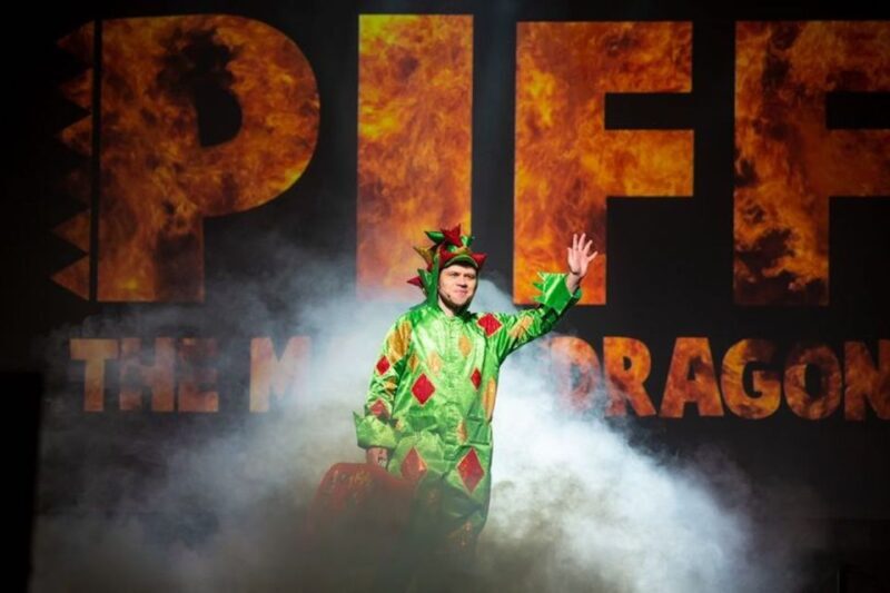 Las Vegas: Piff the Magic Dragon Show at the Flamingo - A Full Look at the Piff the Magic Dragon Show Experience