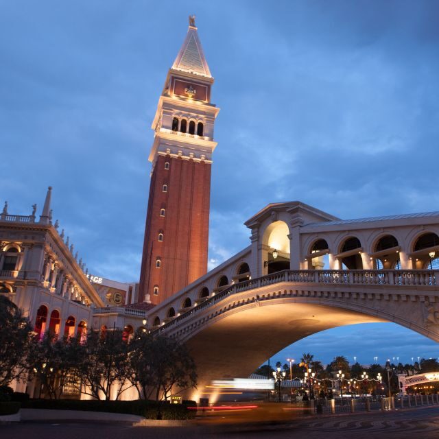 Las Vegas: Private Las Vegas Strip City Tour at Night - The Value of a Private Tour
