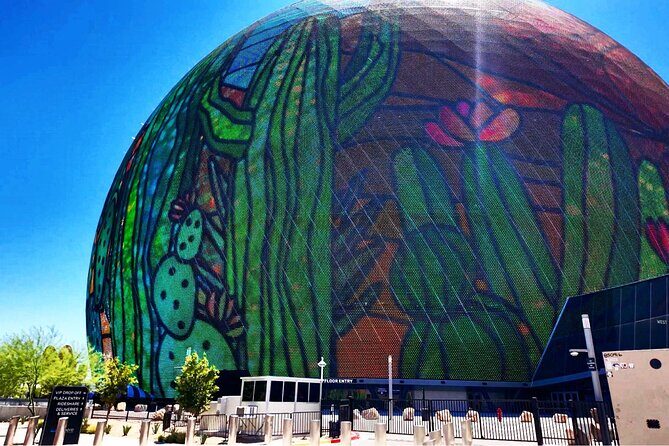 Las Vegas Sightseeing Tour with Photo Stops - An In-Depth Look at the Vegas Limo Bus Tour