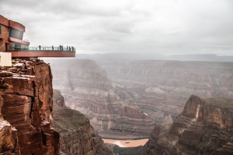 Las Vegas: Small-Group Grand Canyon Skywalk, Hoover Dam Tour - Crossing the State Line: A Scenic Drive & Joshua Tree Forest