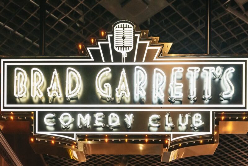 Las Vegas Strip: Brad Garretts Comedy Club at MGM Grand - The Experience in Context