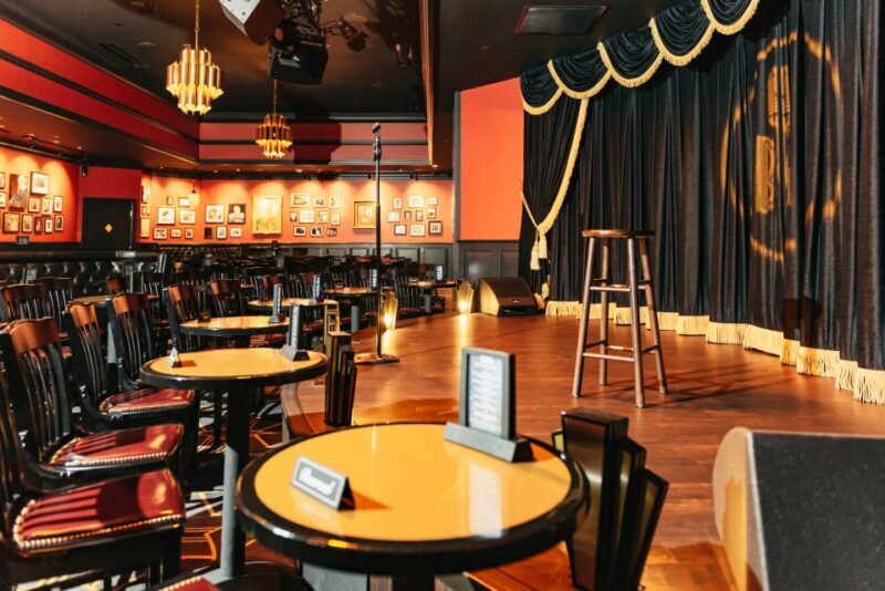 Las Vegas Strip: Brad Garretts Comedy Club at MGM Grand - FAQ