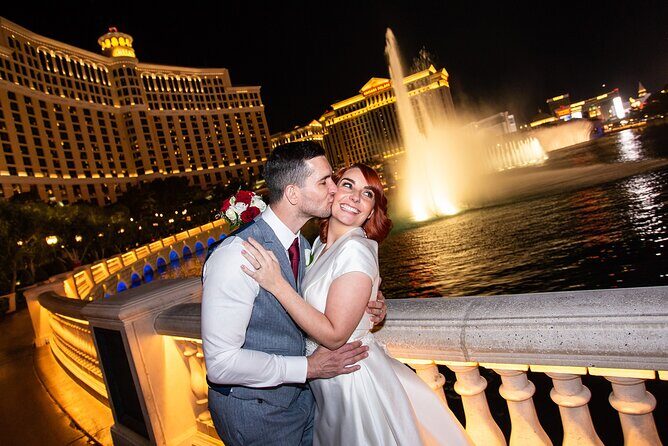 Las Vegas Strip by Super Stretch Limo with Personal Photographer - Practical Details: What Does the Tour Mean for You?