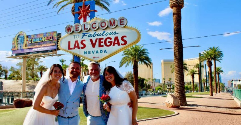Las Vegas Strip Limo Tour with Champagne and Photos - The Experience in Detail
