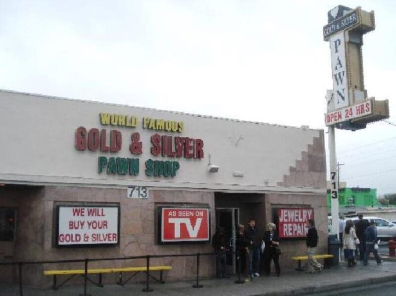 Las Vegas: The Price Of History And Car Crazies - Who Should Consider This Tour?