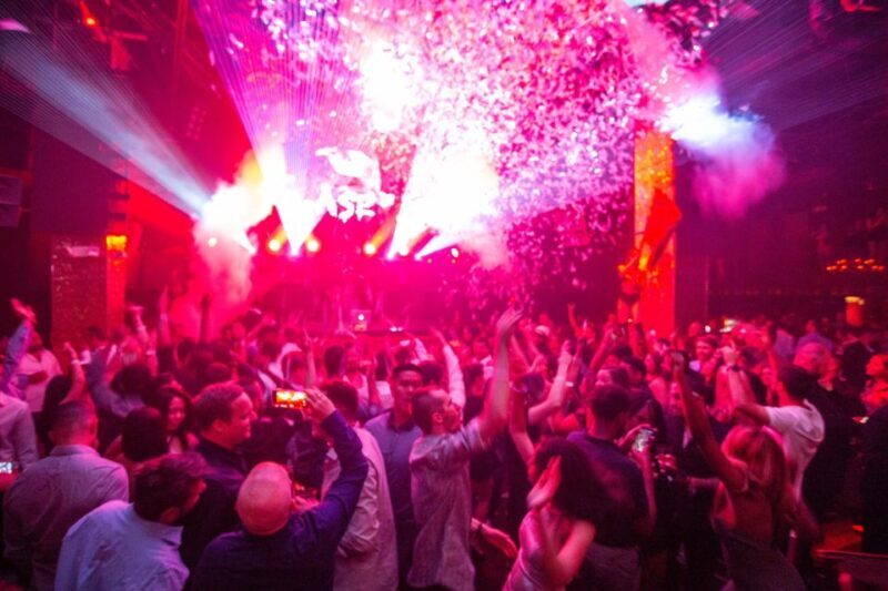 Las Vegas: VIP Nightlife Tour to Bar, Nightclub & Strip Club - The Sum Up