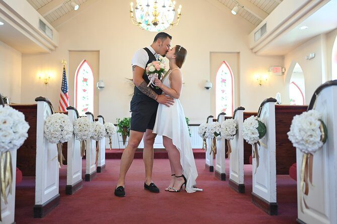 Las Vegas Wedding at A Special Memory Wedding Chapel - Why This Wedding Package Might Be Right for You
