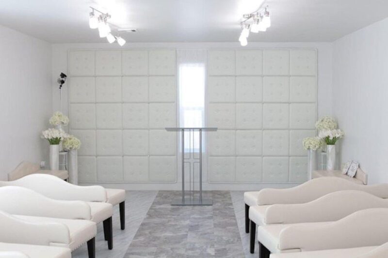 Las Vegas: Wedding at Paradise Wedding Chapel - An Authentic and Practical Wedding Experience