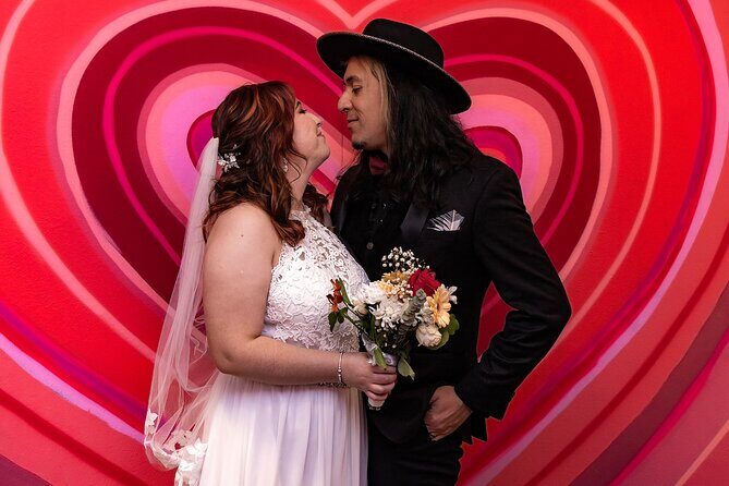 Las Vegas Wedding Chapel - Setting the Scene: What to Expect