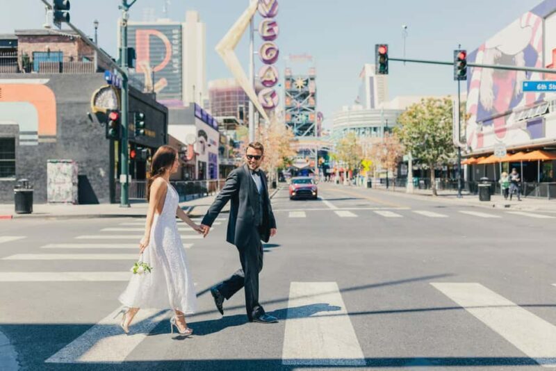Las Vegas: Wedding Chapel Photography Session - Key Points