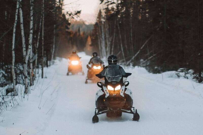 L'Ascension: Snowmobiling Upper Laurentians 2hrs - An In-Depth Look at the Snowmobiling Experience