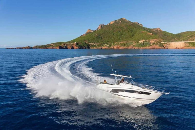 Latchi: Private Yacht Charter on Latchi Oasis - Key Points