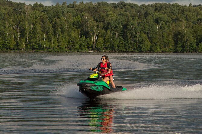 Laurentians Experience in Jetski on Lac-des-Pages - The Surroundings: The Region and Scenery