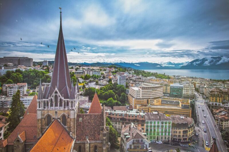 Lausanne: Private custom tour with a local guide - How the Tour Adds Value