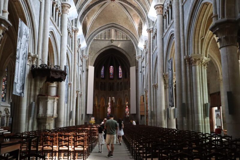 Lausanne: Private Exclusive History Tour with a Local Expert - What Past Travelers Say