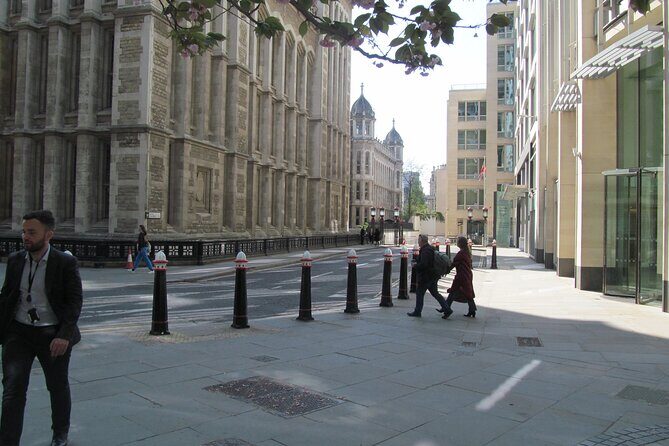 Law in London Private Tour - FAQ