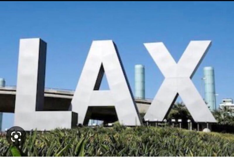 LAX, John Wayne: Los Angeles,OC luxurious rides & transfers - Chauffeur Service: The Personal Touch