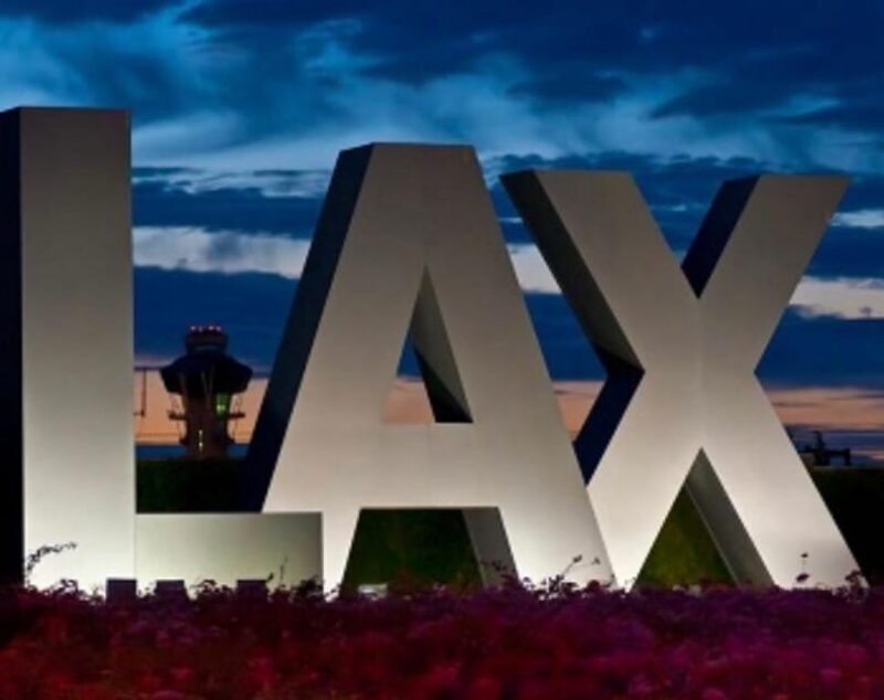 LAX, John Wayne: Los Angeles,OC luxurious rides & transfers - Detailed Breakdown: What Youll Experience