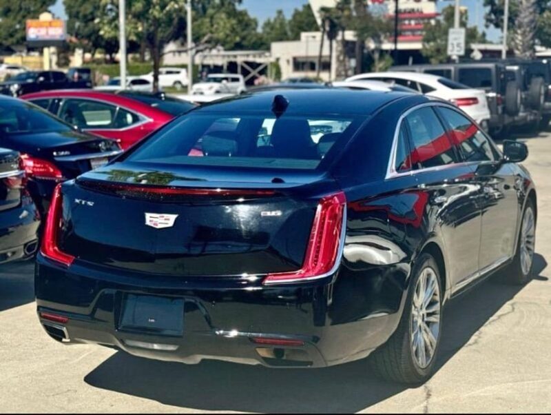 LAX, John Wayne: Los Angeles,OC luxurious rides & transfers - The Sum Up: Who Should Book?