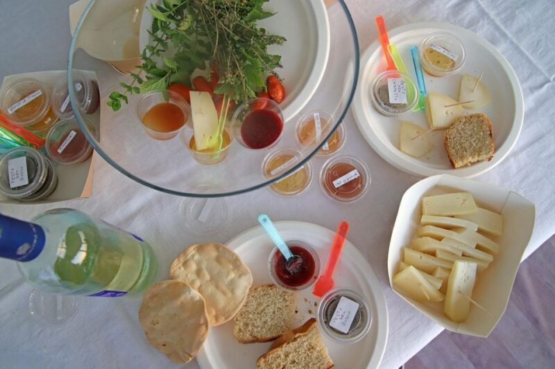 Lazise: horse carriage tour with tasting of local products - FAQ