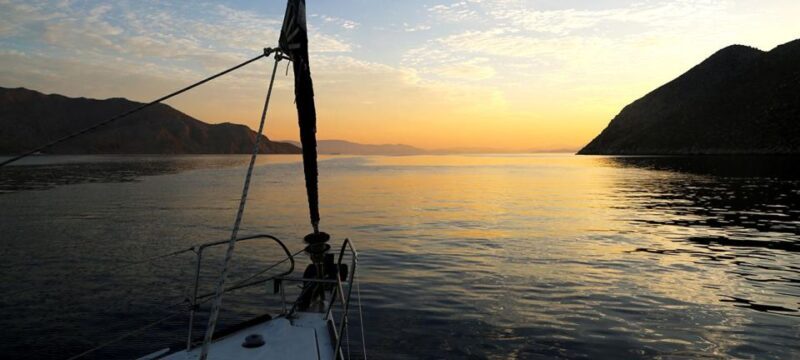 Le Havre: Sailing and Champagne Cruise - Detailed Itinerary Breakdown