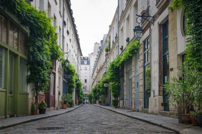 Le Marais: Explore Old Paris with a Local Host - Who Should Consider This Tour?