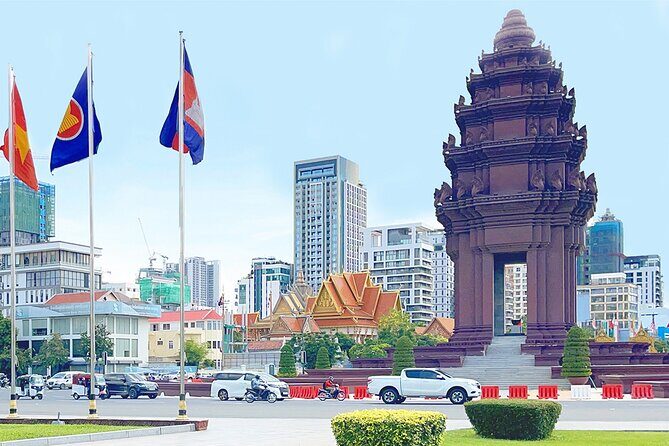 Learn about a dark period of Cambodian history by expert guide - Key Points