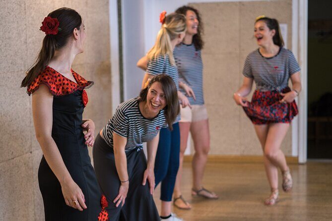 Learn Flamenco in 90 minutes - Gift flower - Why This Flamenco Class Stands Out